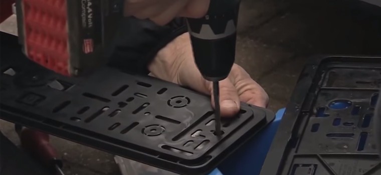 Nu skal dine nummerplader være skruet fast - Biloplysninger